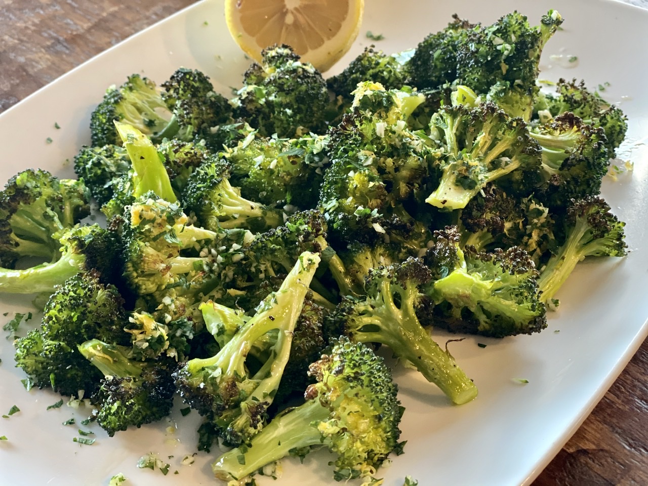 Roasted Broccoli with Lemon-Garlic Gremolata ⋆ Nutrivore Life